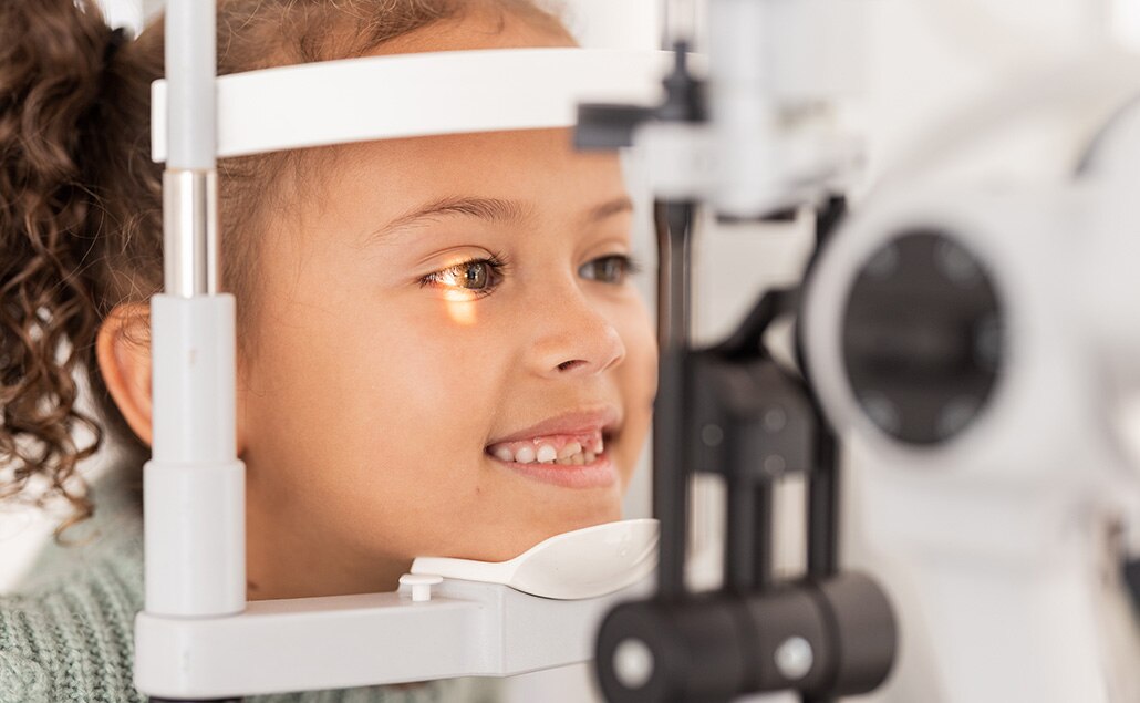 Kindersehtest: So läuft der Sehtest ab | Brille24 DE
