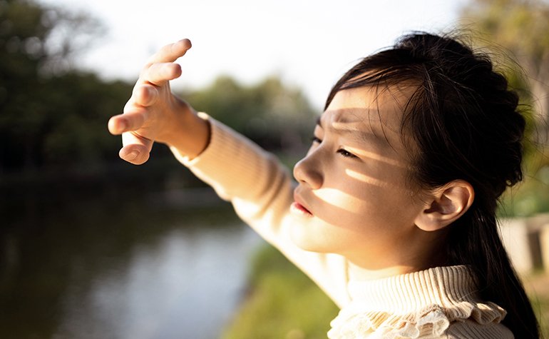 Photophobie: Ursachen erkennen und behandeln | Brille24 DE