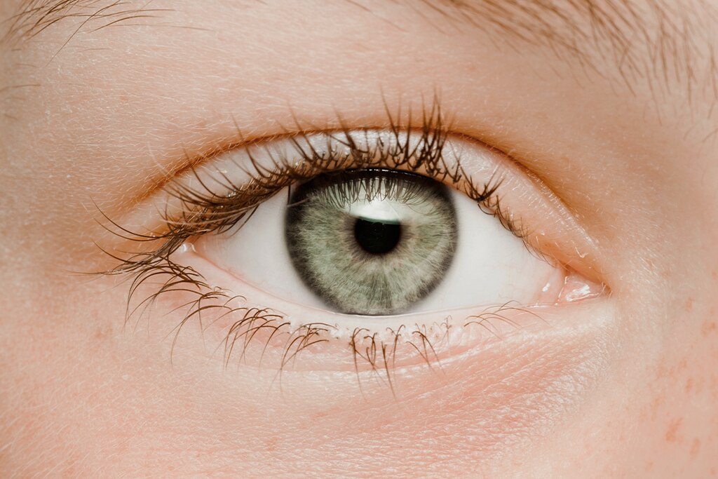 Welche Brille passt zu meiner Augenfarbe? | Brille24 DE